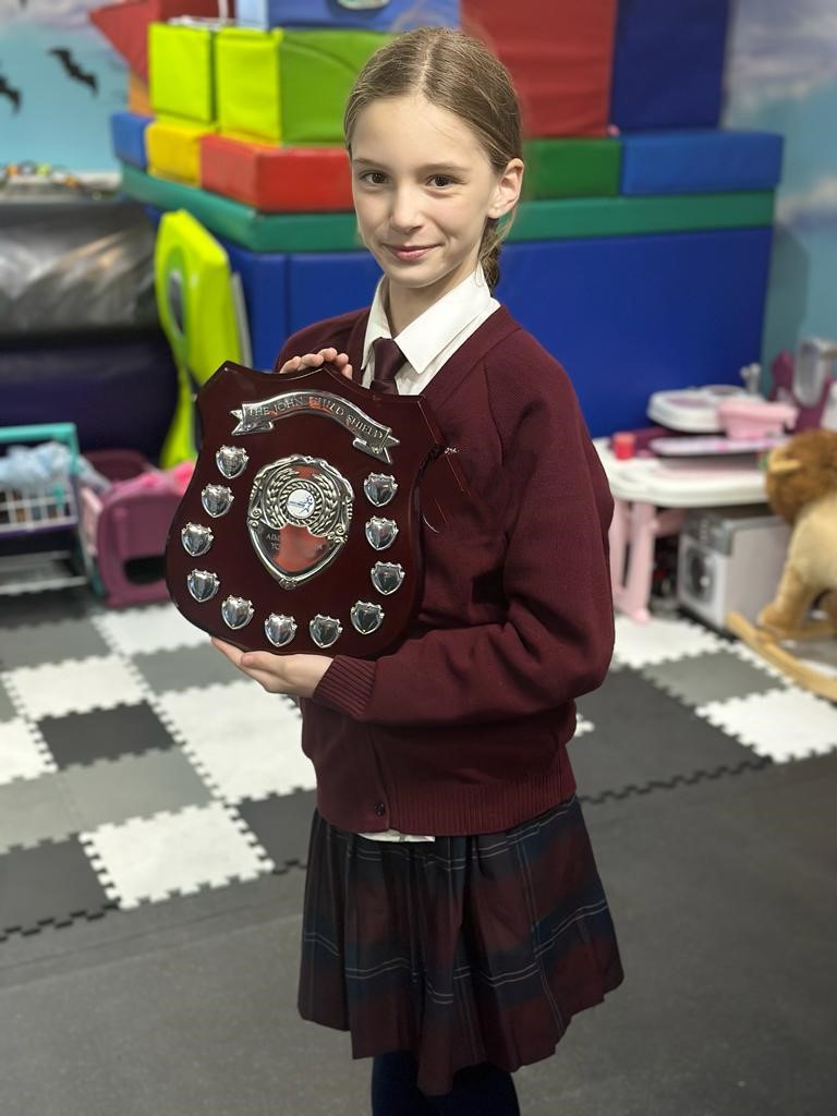 Young Hero Award | Aiming Higher